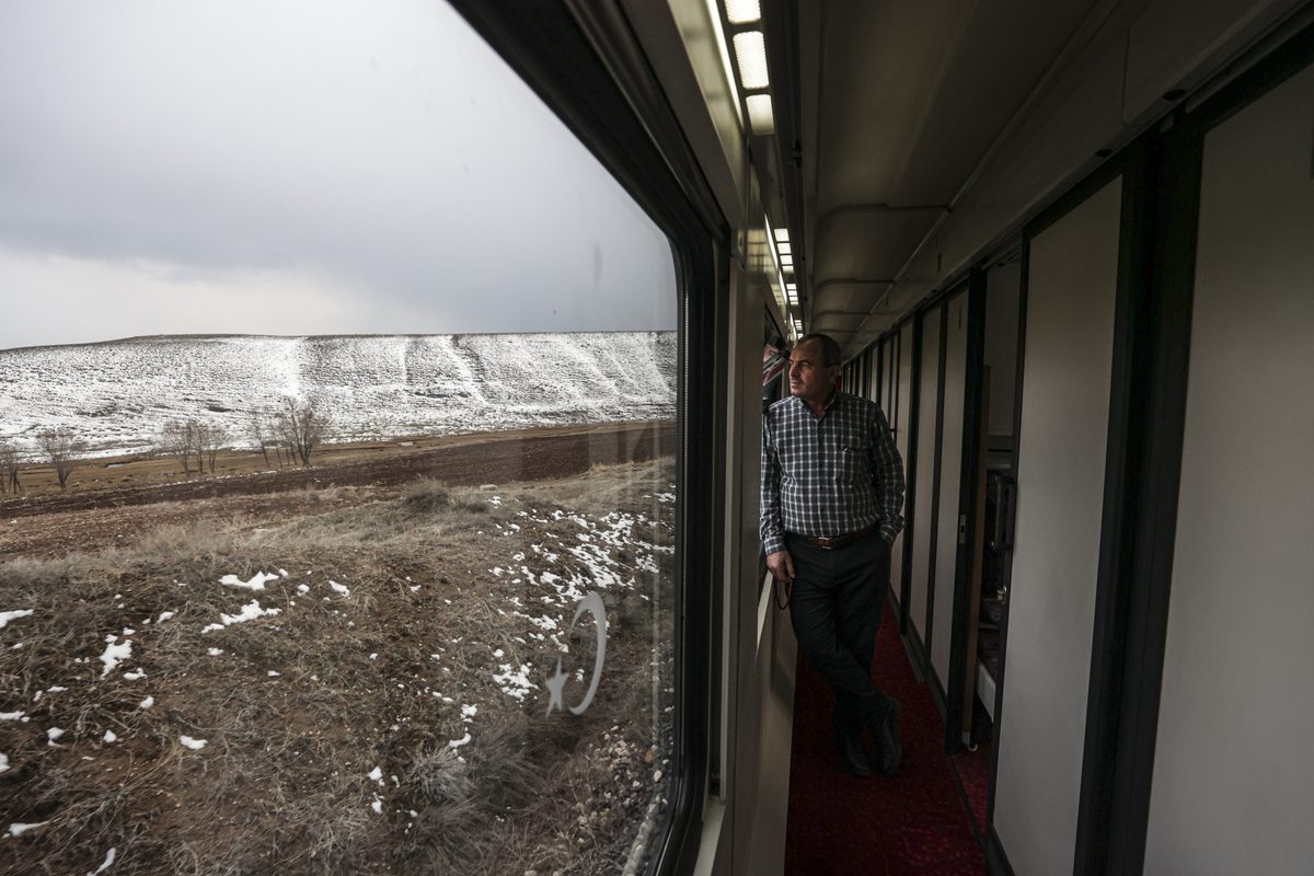 Turkey resumes touristic Eastern Express line after COVID suspension ...