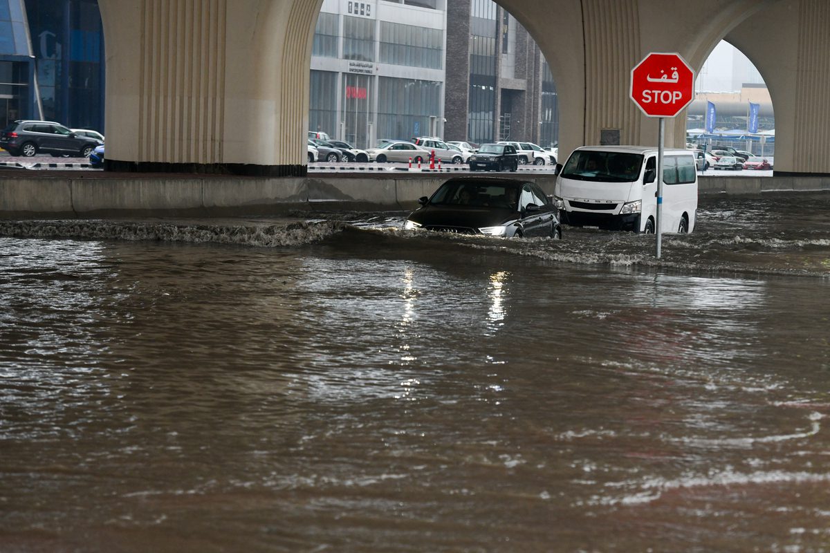 Heavy rain cause flood in Kuwait – Middle East Monitor