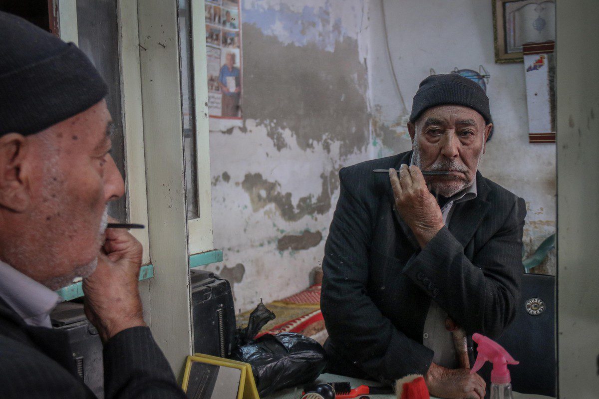 At 86, is this Gaza’s oldest barber? – Middle East Monitor