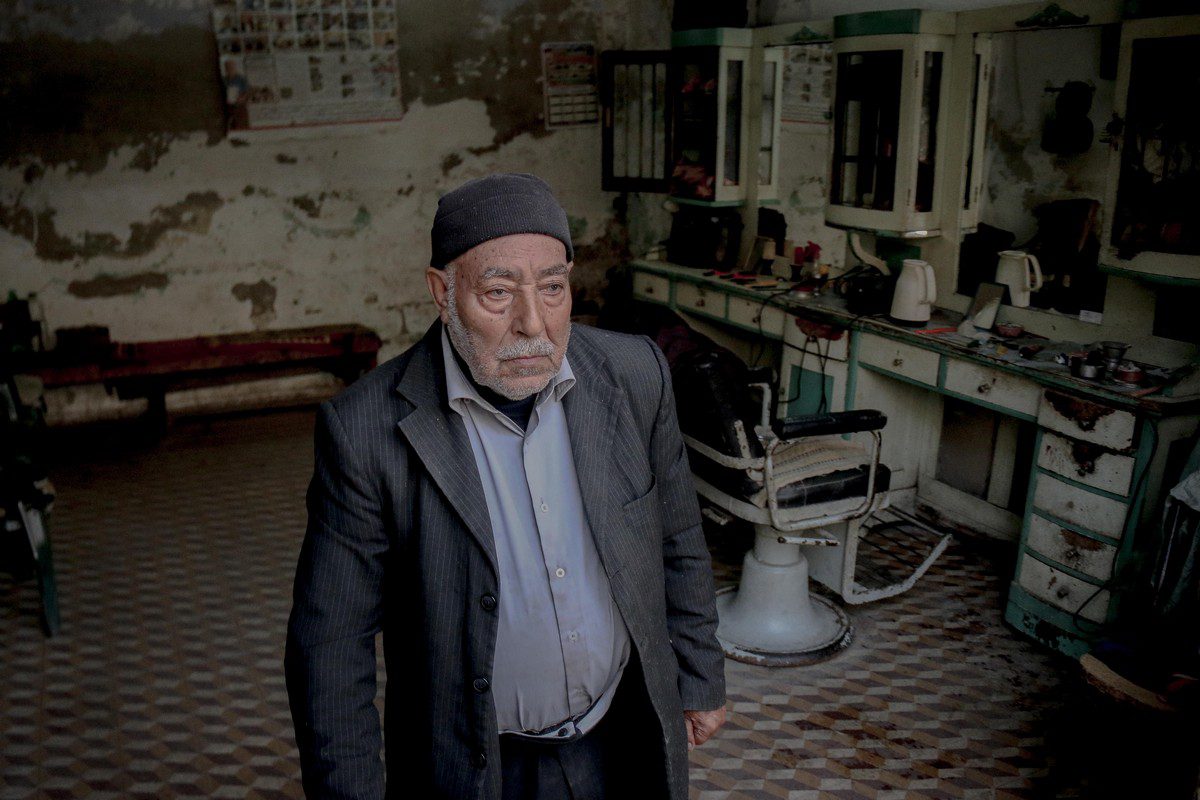 At 86, is this Gaza’s oldest barber? – Middle East Monitor