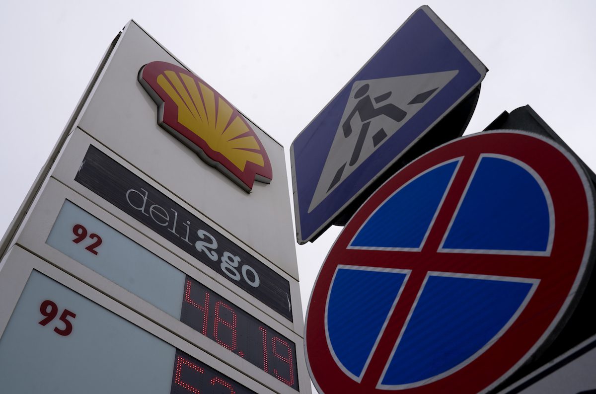 Shell announces withdrawal from Russian oil and gas – Middle East Monitor