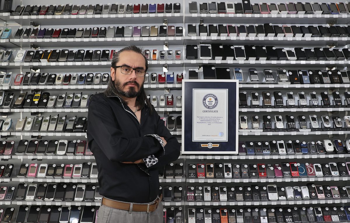 Exhibition of 2,779 mobile phones in Istanbul – Middle East Monitor