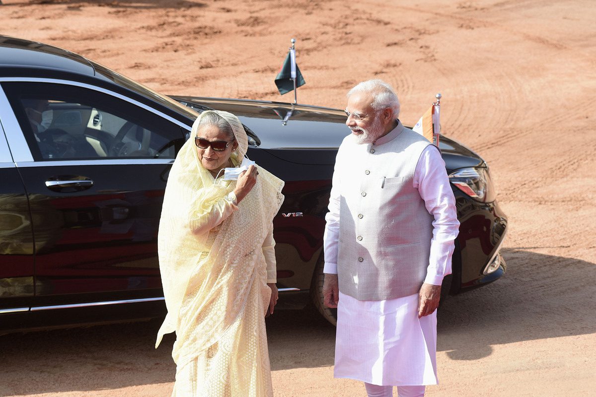Narendra Modi – Sheikh Hasina meeting in New Delhi – Middle East Monitor