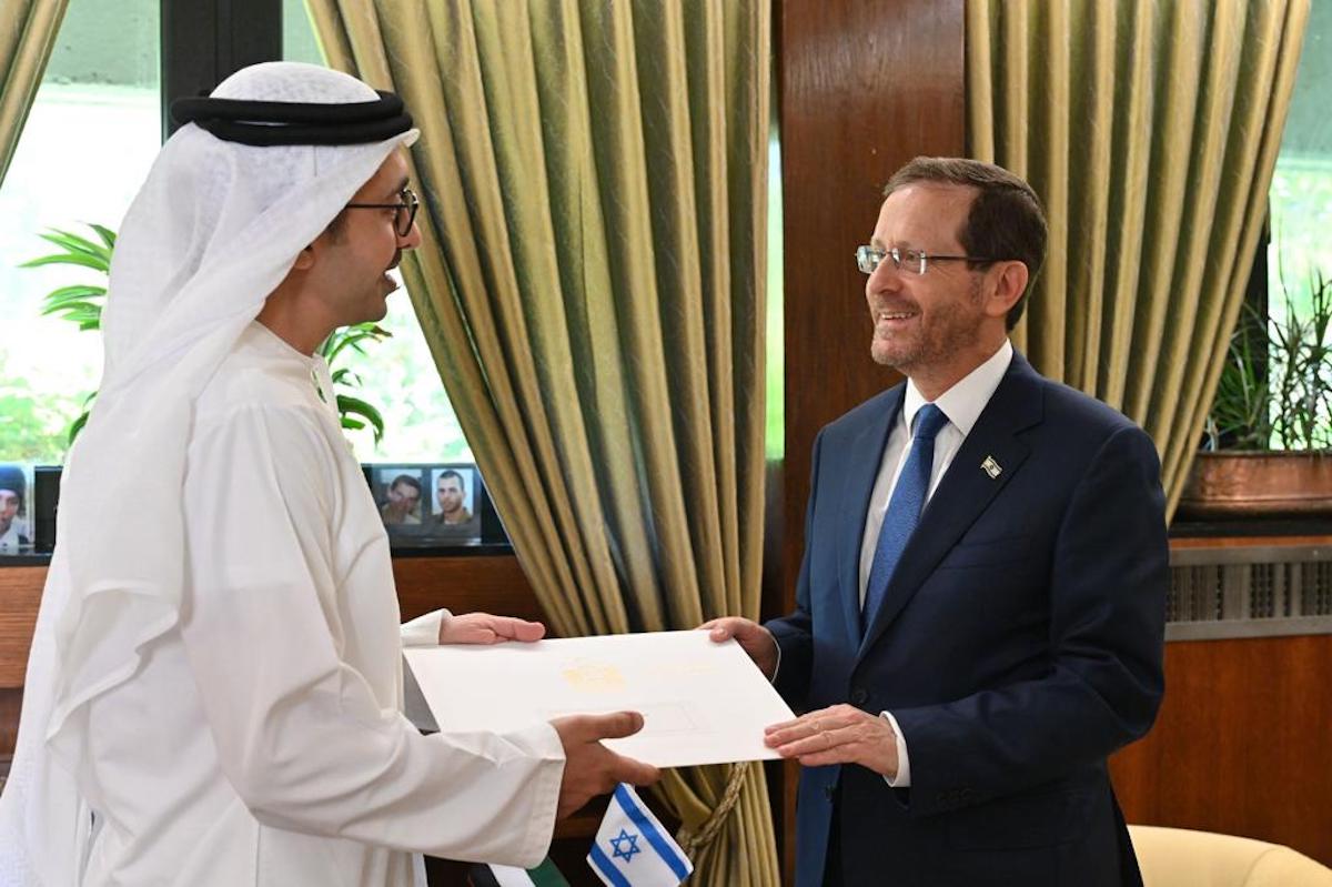 Isaac Herzog – Mohamed bin Zayed Al Nahyan in Israel – Middle East Monitor