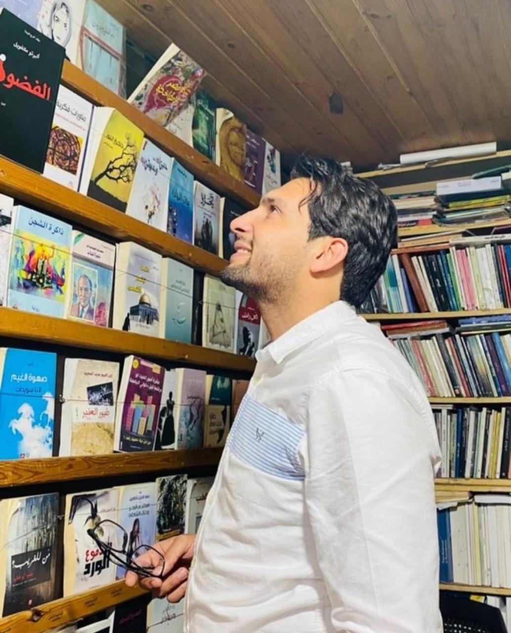 Shadi: From a sidewalk school book seller to a connoisseur of books and ...