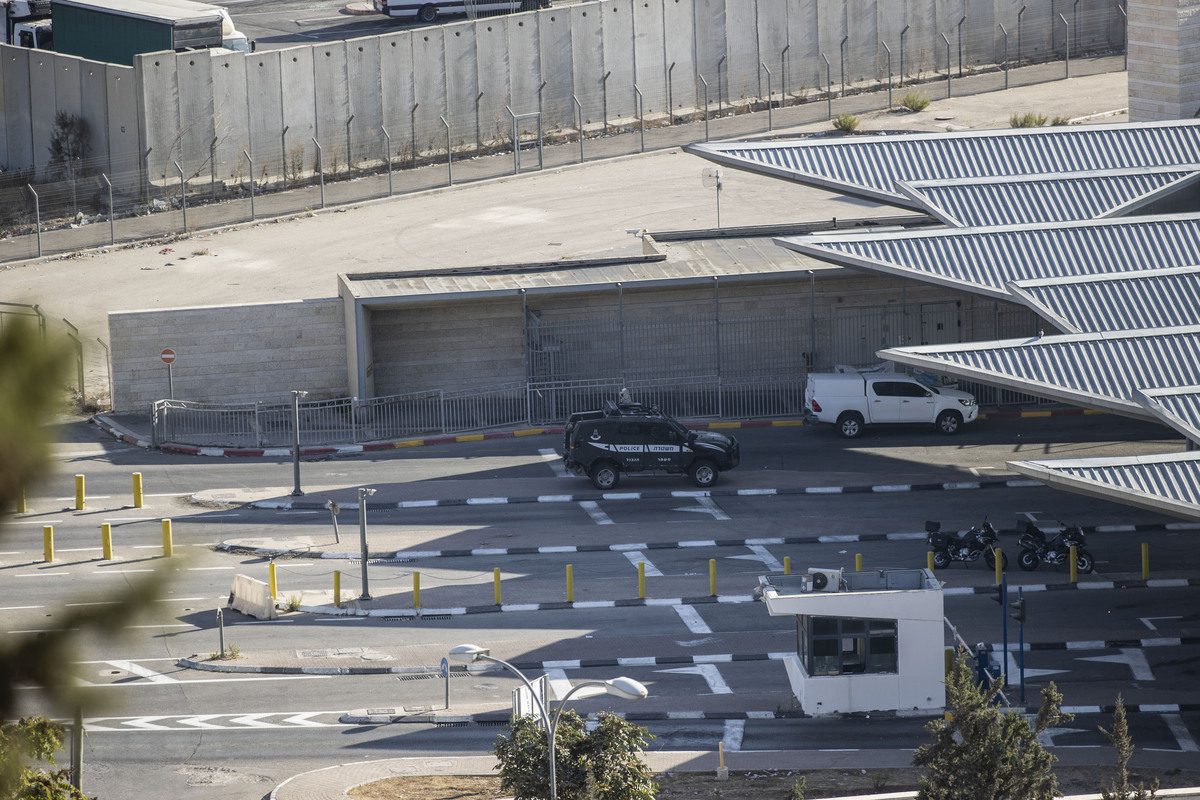 Israel’s closure of East Jerusalem’s Shufat refugee camp checkpoint ...
