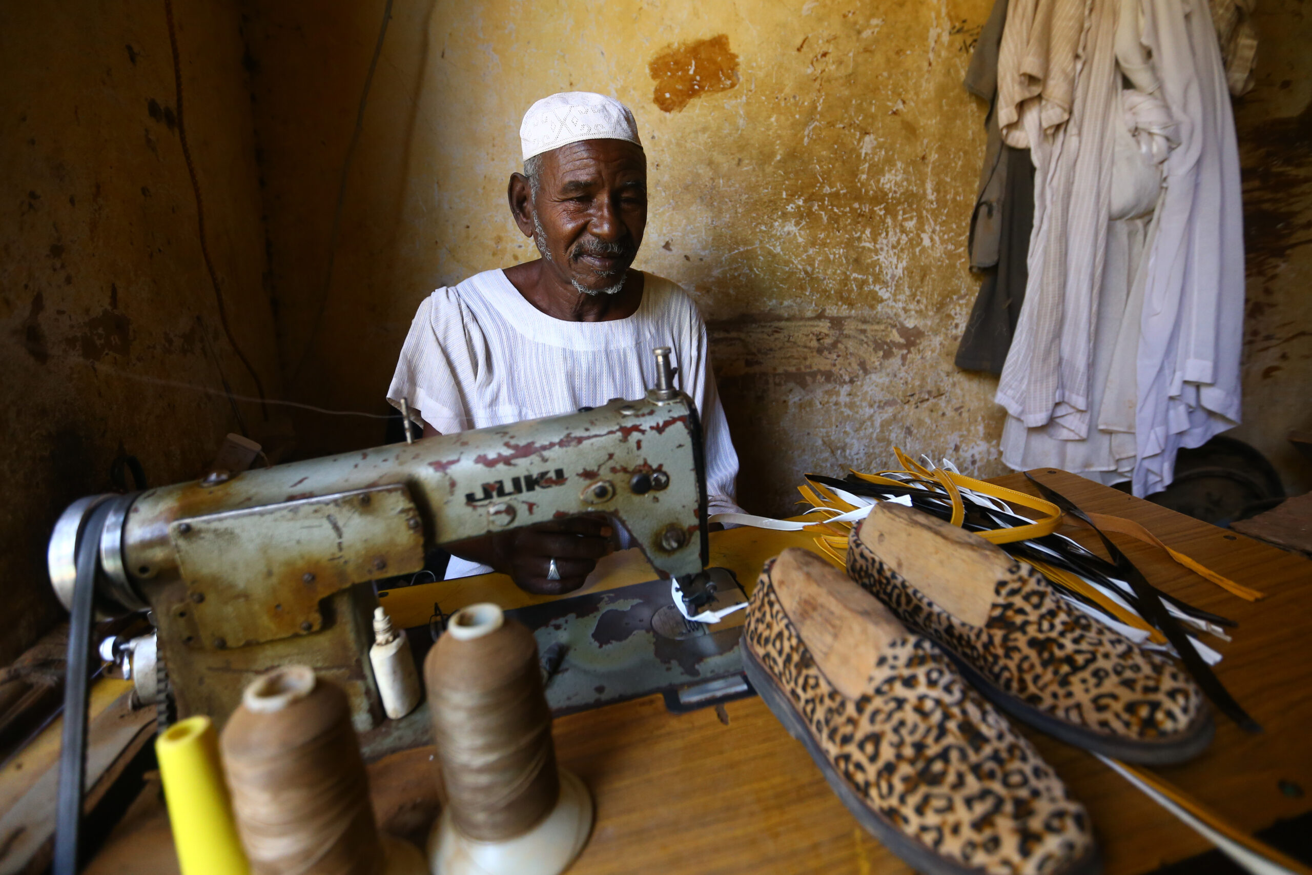 Snake skin: The makings of traditional Sudanese footwear – Middle East ...