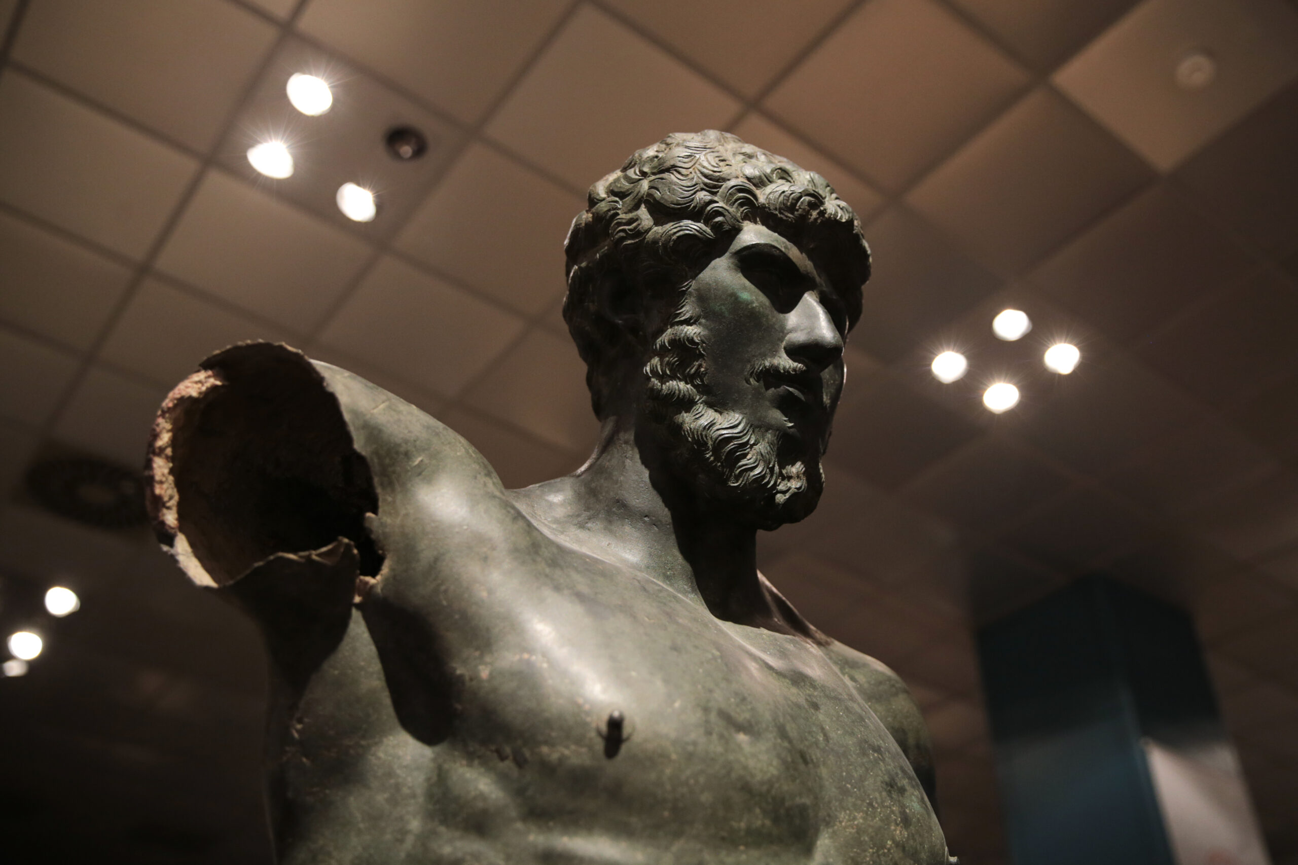 6 historical artifacts returned to Turkiye – Middle East Monitor