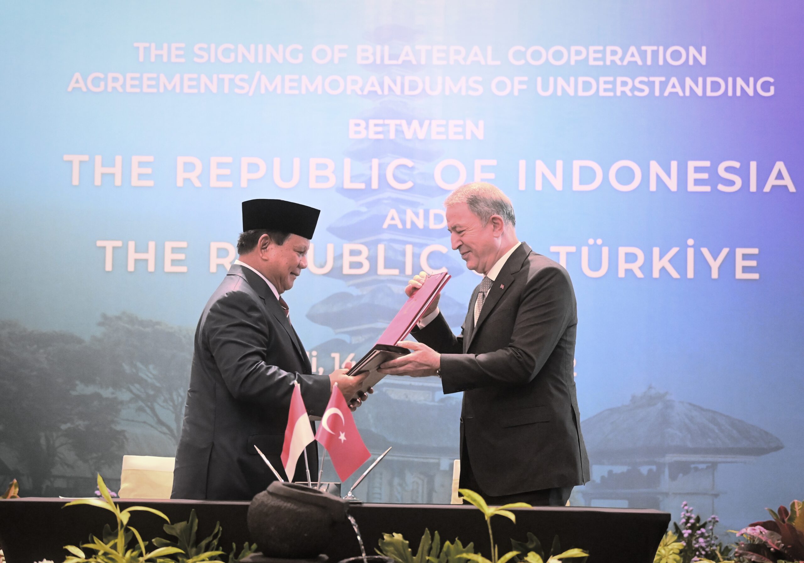 Turkiye and Indonesia signs 5 important agreements in Bali, Indonesia ...