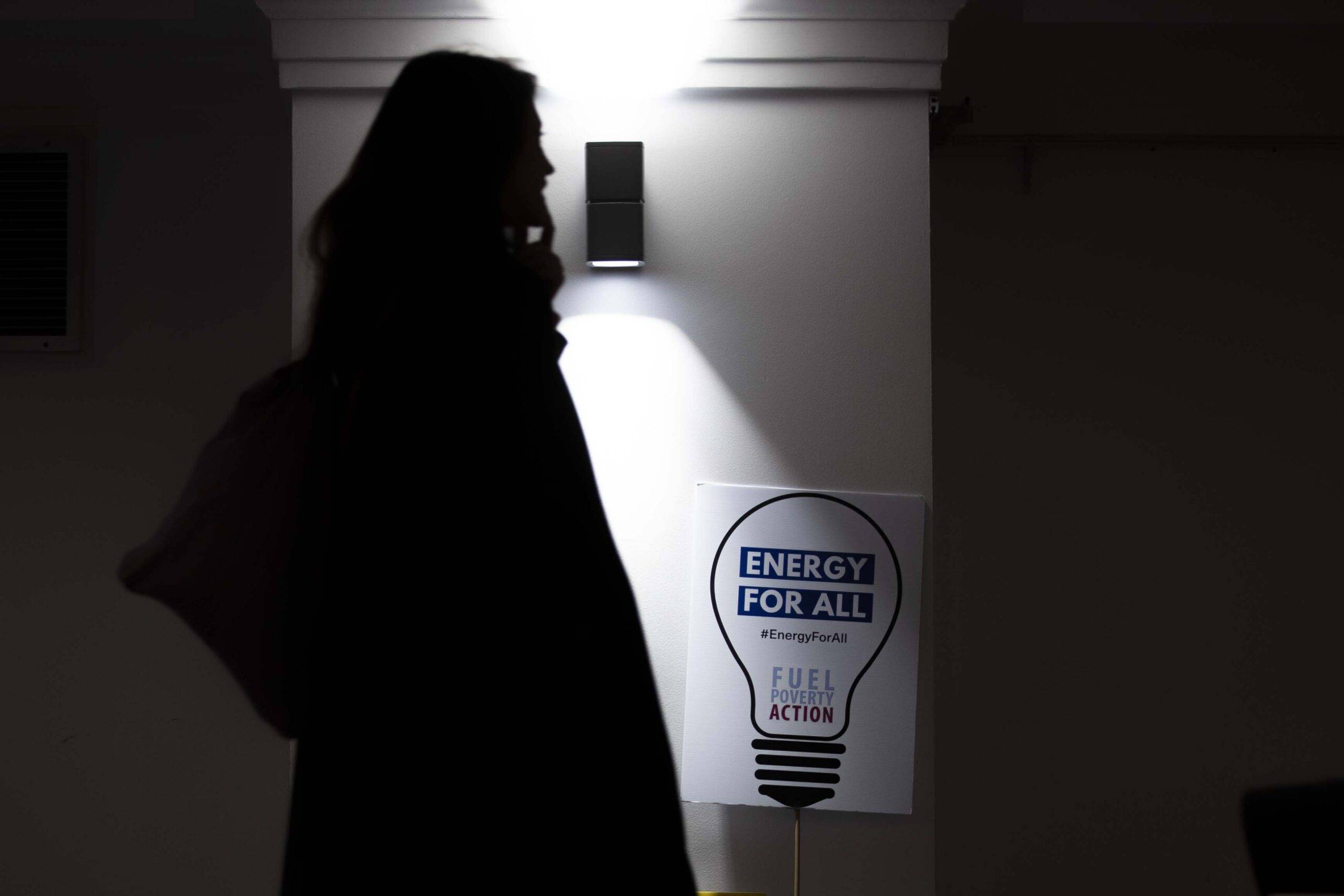 Protest in London over energy bills – Middle East Monitor