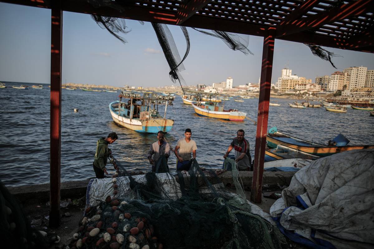 Gaza fishermen’s nets get caught in “Israel’s barriers” – Middle East ...
