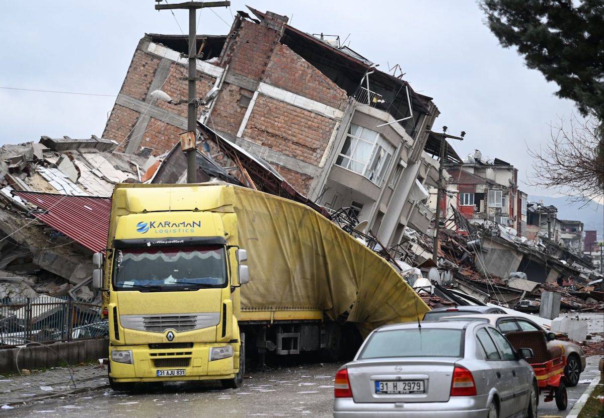 Hundreds killed as 7.8 magnitude earthquake hits Turkiye, Syria ...