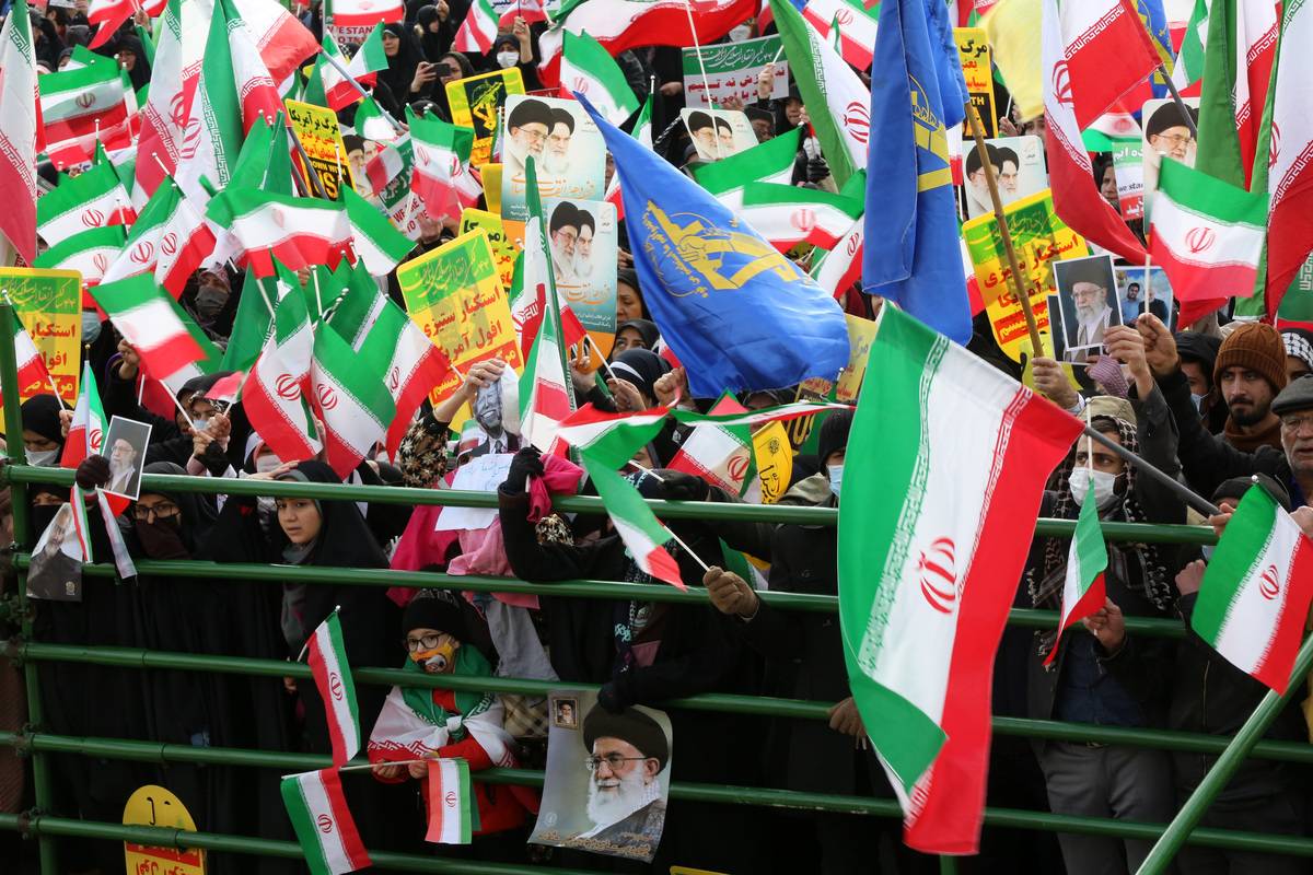 Iran marks 44th anniversary of Islamic revolution – Middle East Monitor