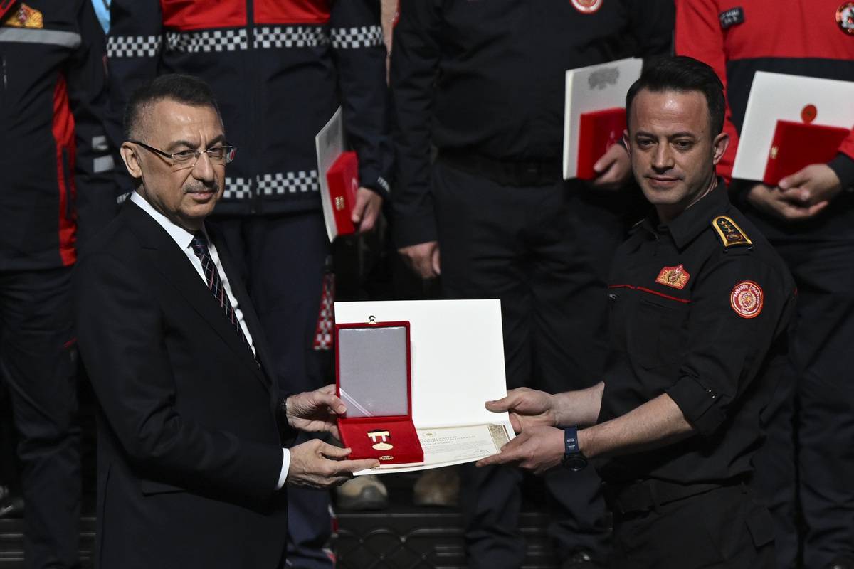 Ceremony of Presidential Medal and Order of Distinguished Humanitarian ...