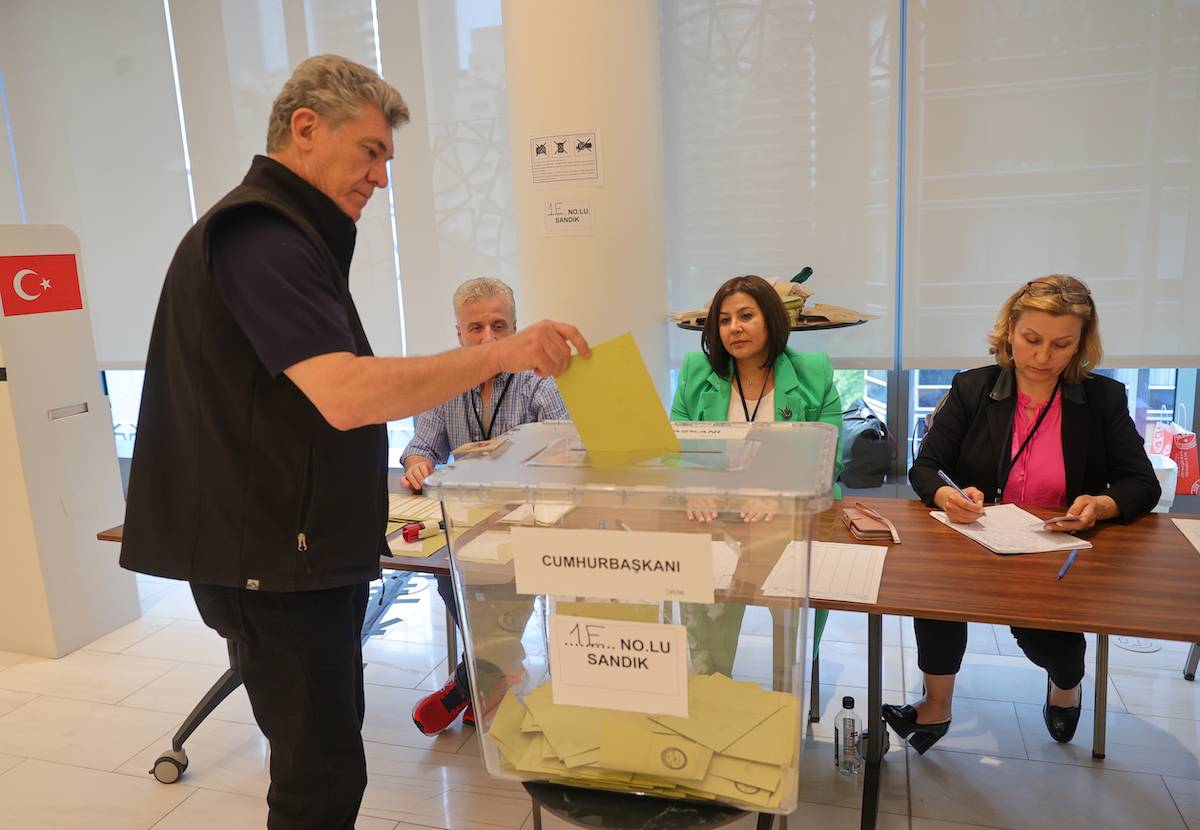 Voting ends for the second round of Turkiye’s presidential election in ...