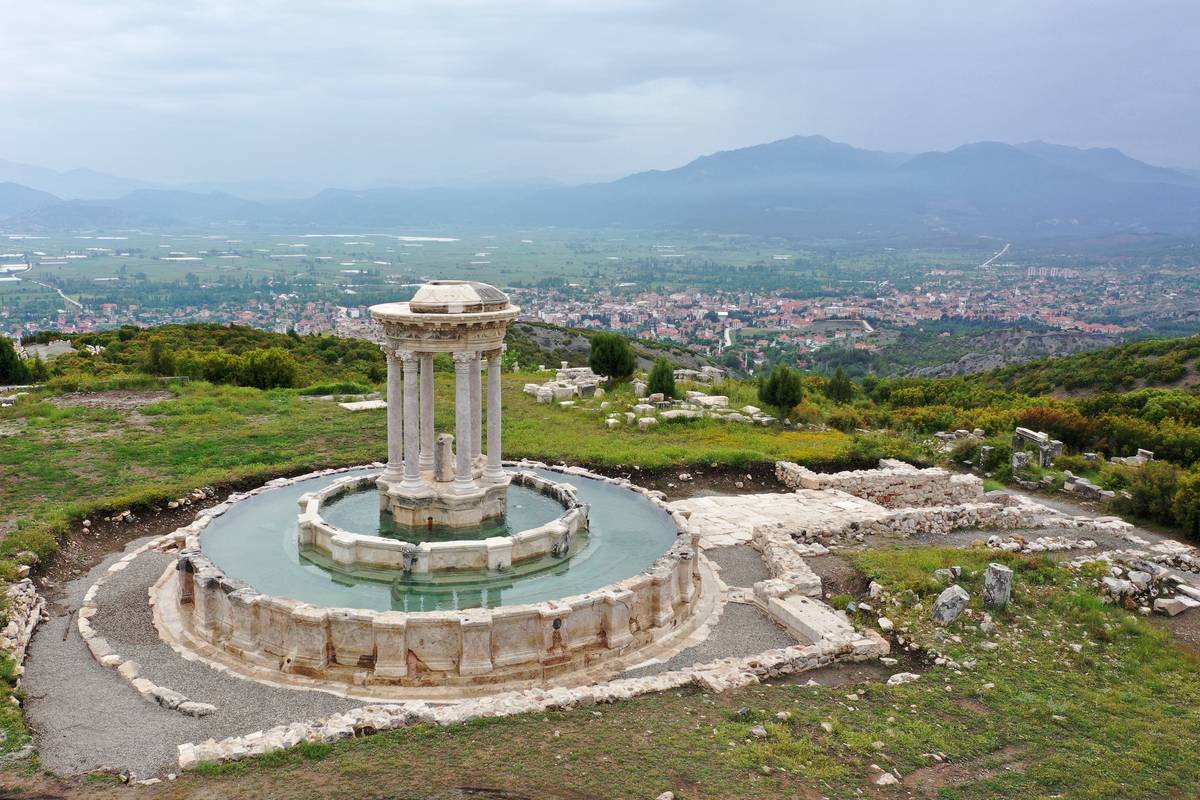 Cibyra ancient city’s monumental fountain flows water after 1300 years ...