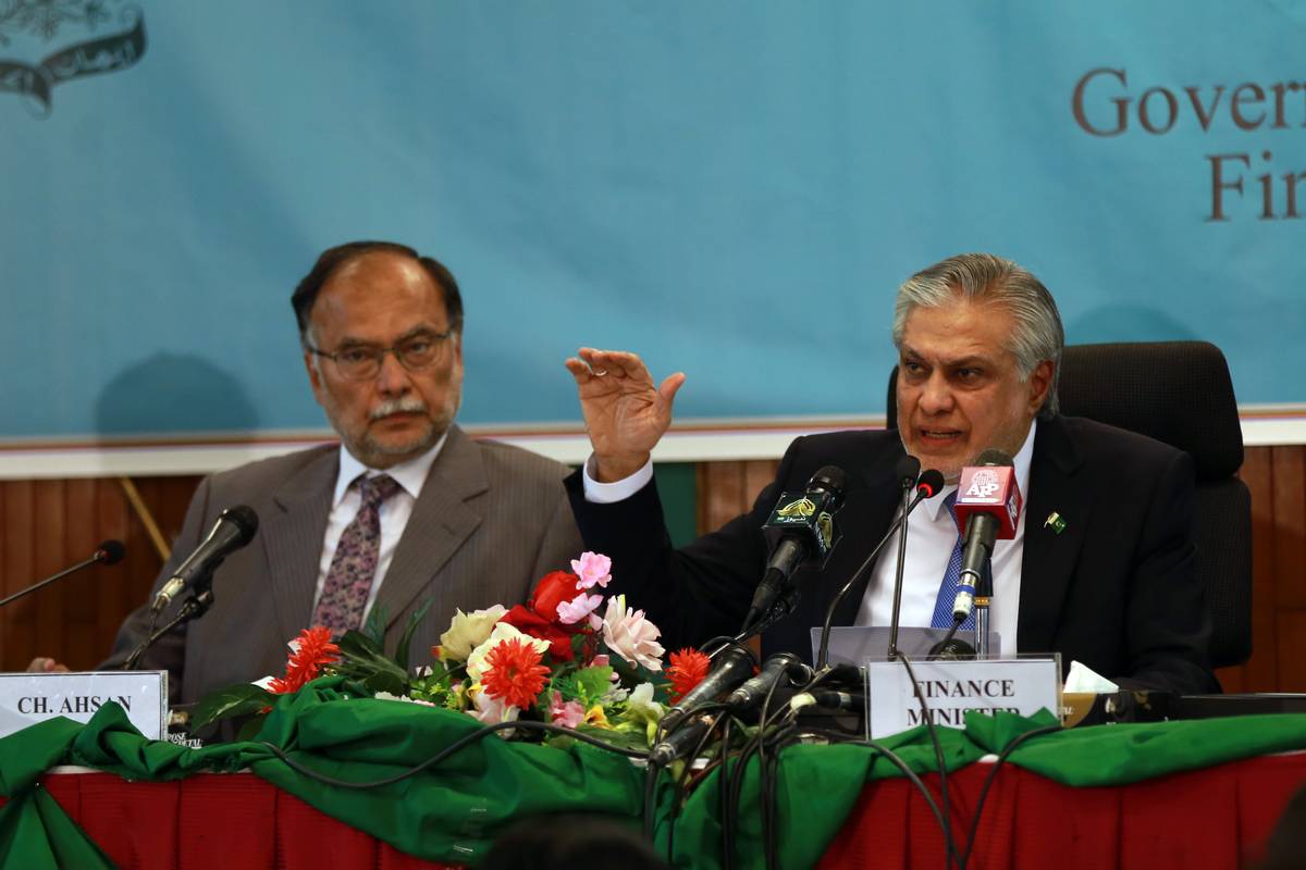 Pakistani Finance Minister Ishaq Dar – Middle East Monitor