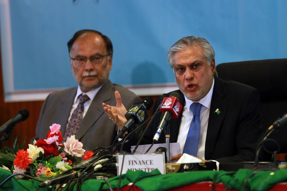 Pakistani Finance Minister Ishaq Dar – Middle East Monitor