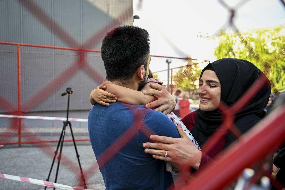 OSYM officials reunite with their families after 45 days – Middle East ...