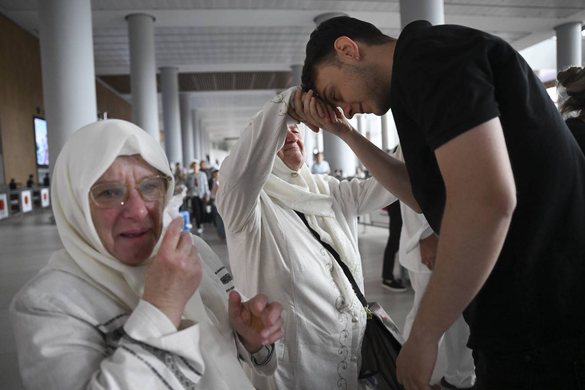 Turkish Muslim pilgrims return in Istanbul – Middle East Monitor
