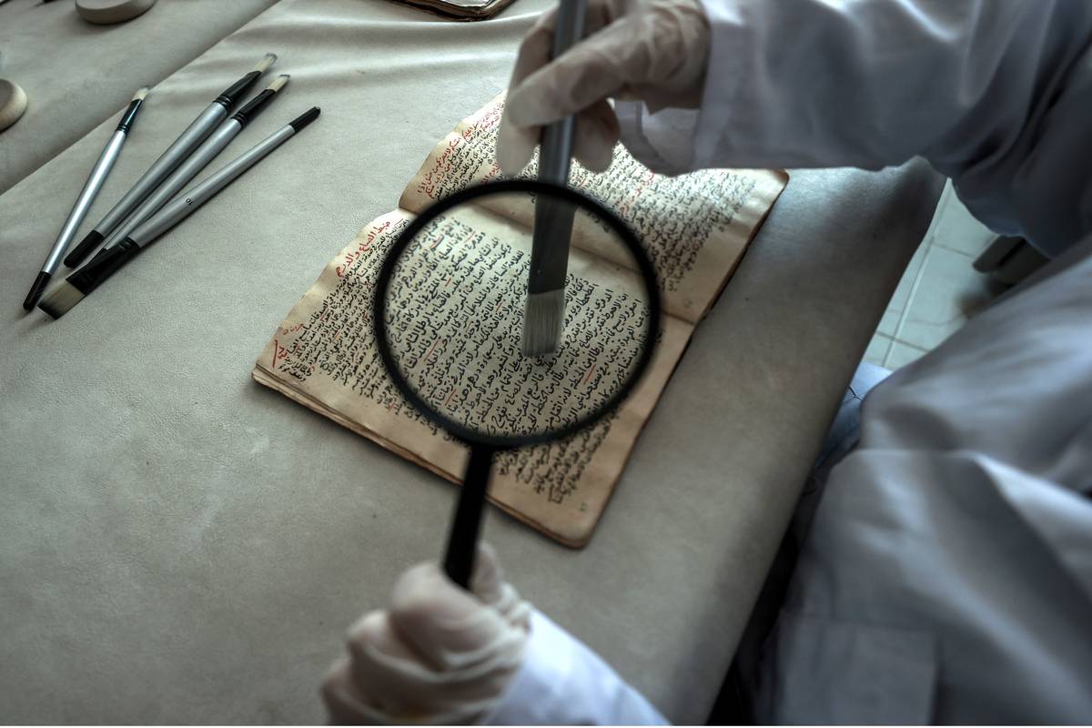 Restoration process of historical manuscripts in Gaza – Middle East Monitor