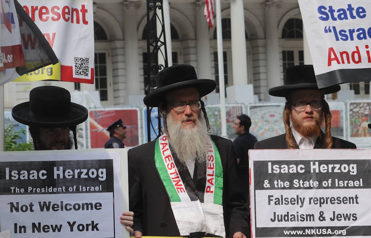 Hasidic Jews protest in New York – Middle East Monitor