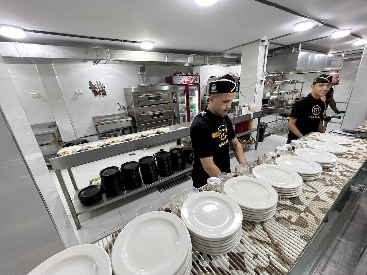 Gaza opens its first restaurant on water – Middle East Monitor