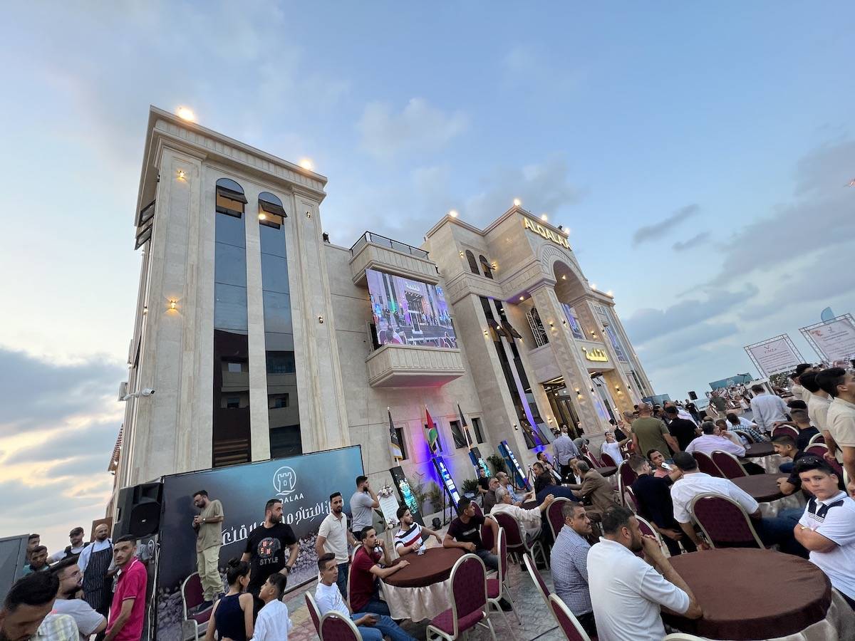 Gaza opens its first restaurant on water – Middle East Monitor