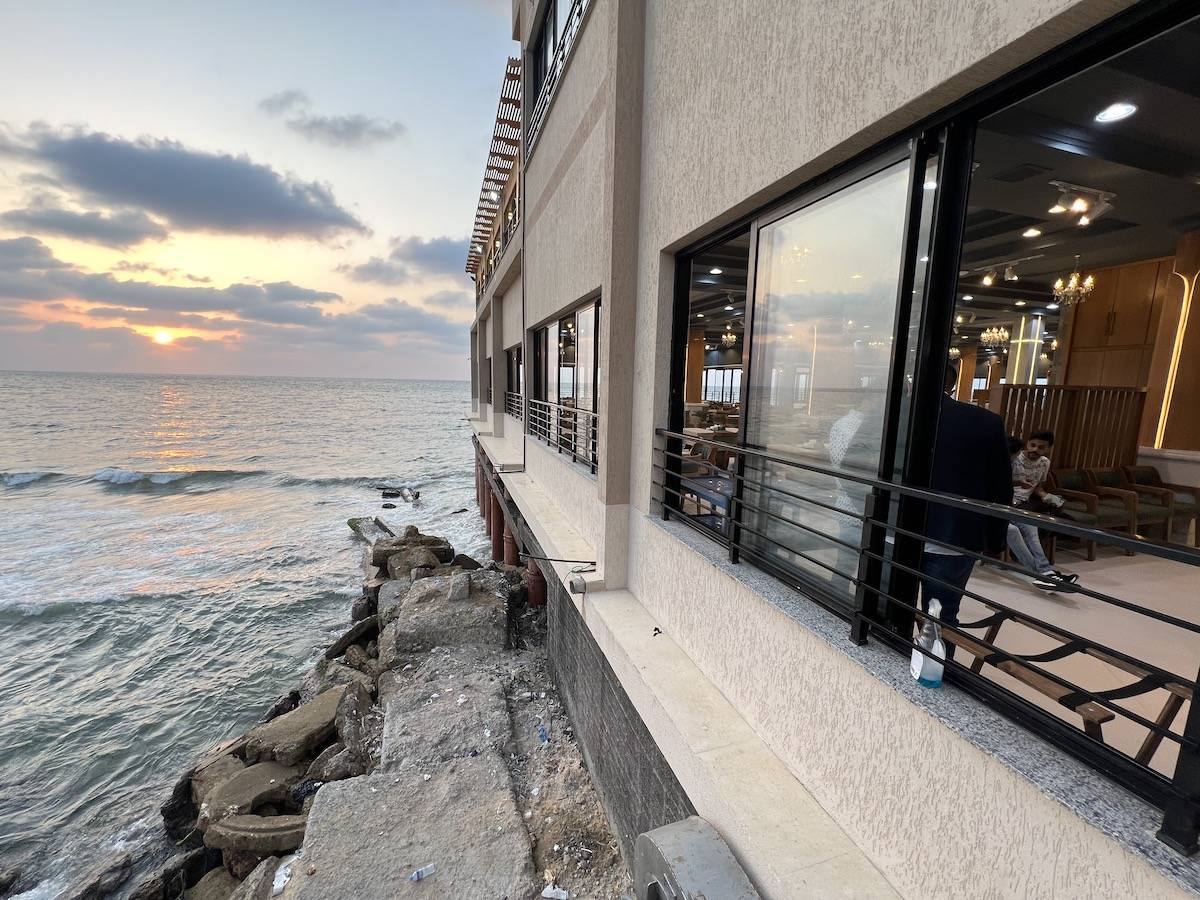 Gaza opens its first restaurant on water – Middle East Monitor