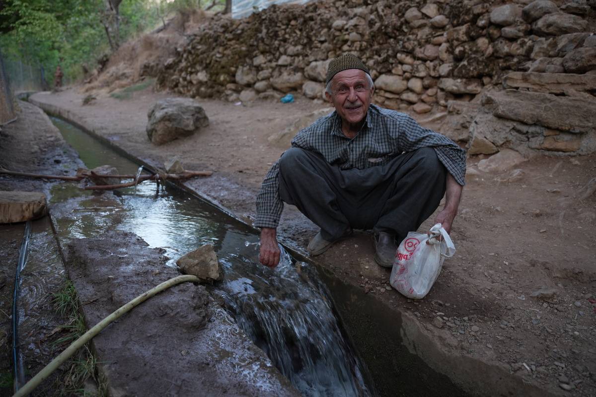 Iran-Iraq border separated only by half-meter water channel – Middle ...