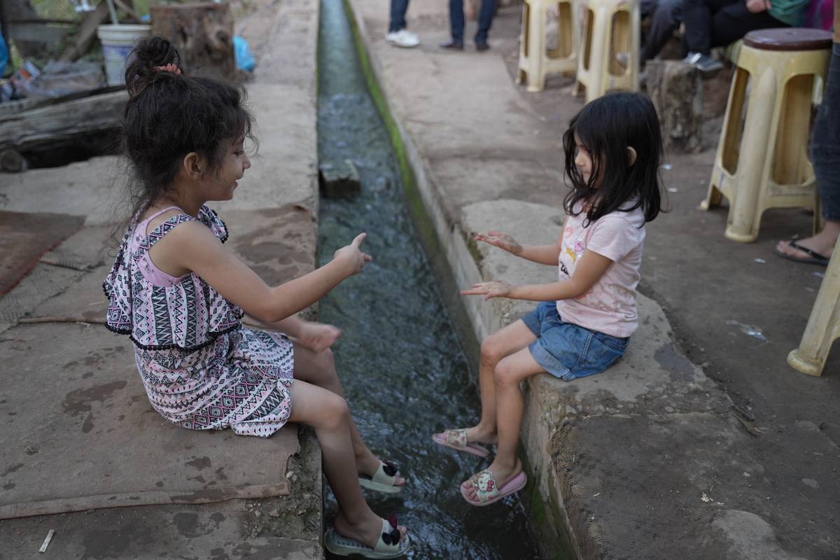 Iran-Iraq border separated only by half-meter water channel – Middle ...