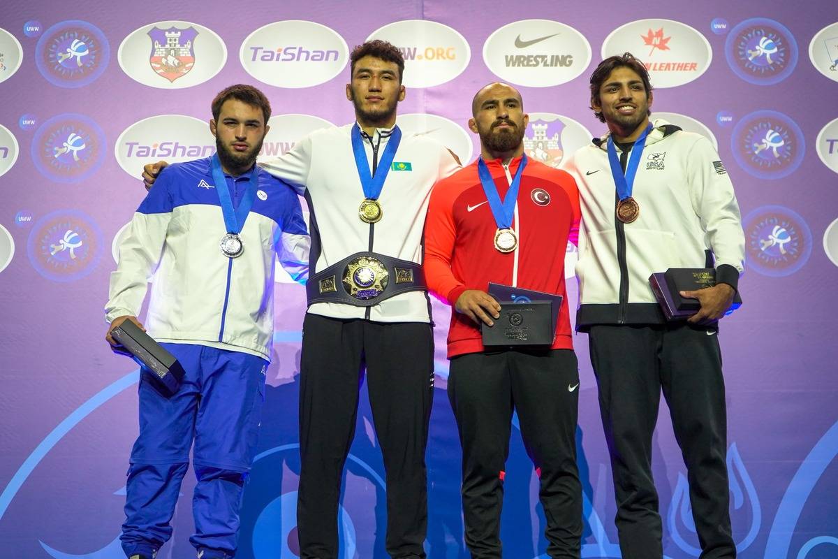 Kazakh wrestler Aitmukhan clinches his country’s first-ever world ...