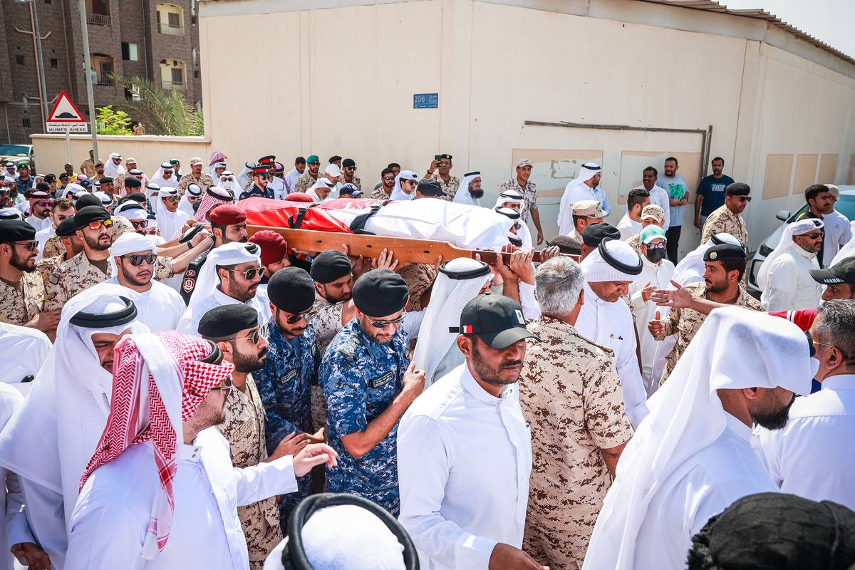 Funeral of Bahraini soldier in Saudi Arabia killed by the Houthi rebel ...