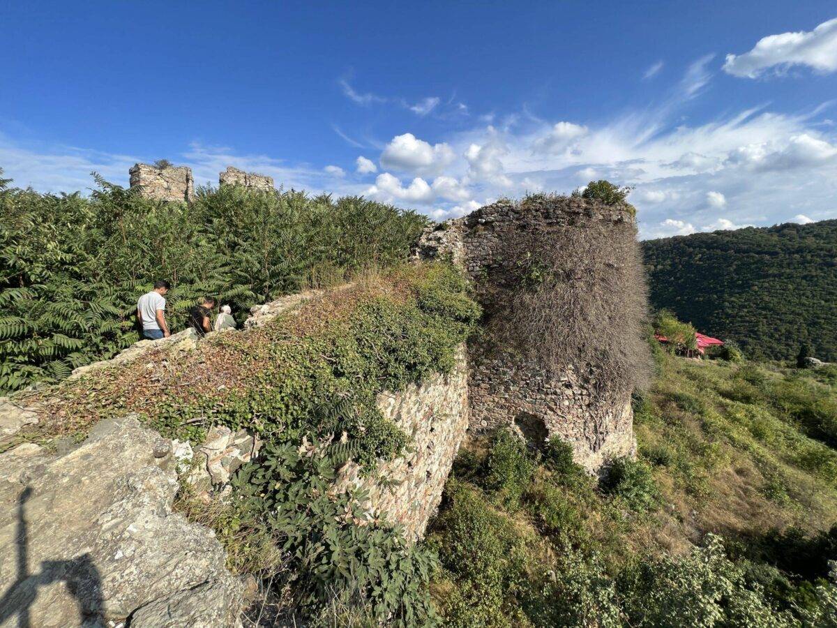 Visiting Istanbul’s Yoros Castle – Middle East Monitor