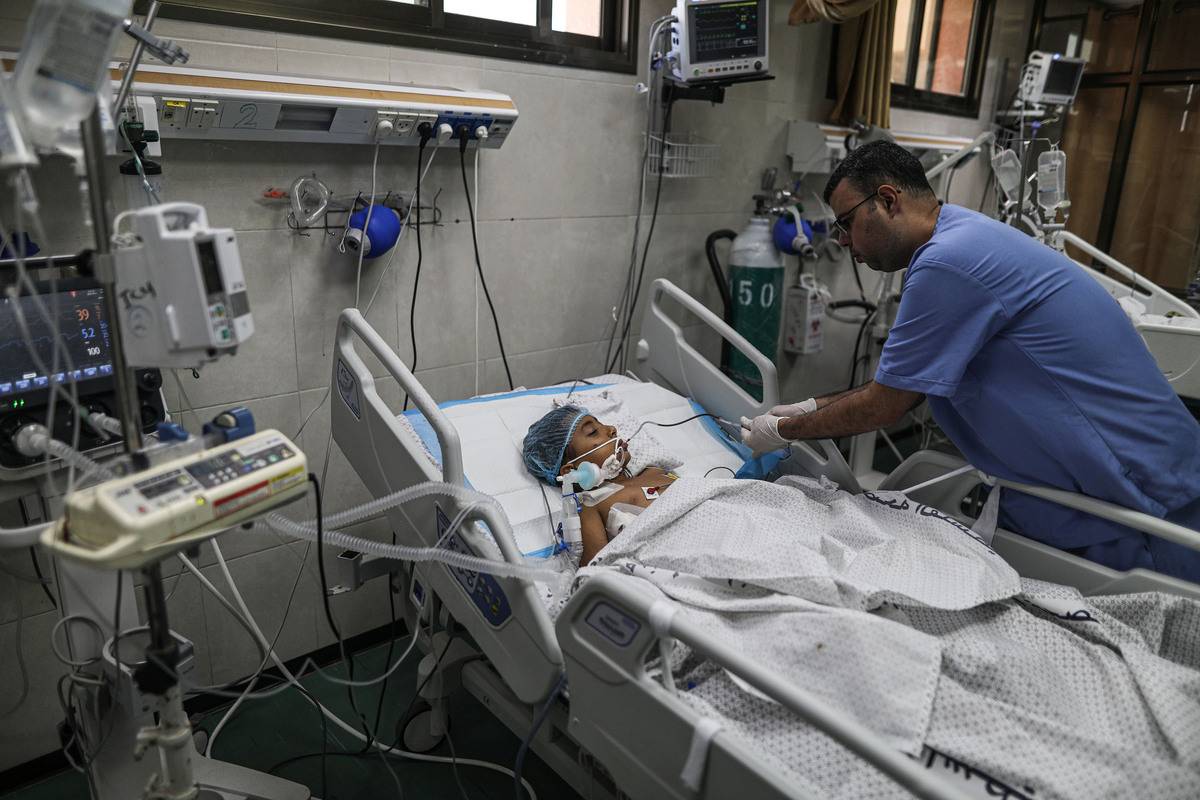 Doctors works tirelessly under rough conditions in Gaza – Middle East ...