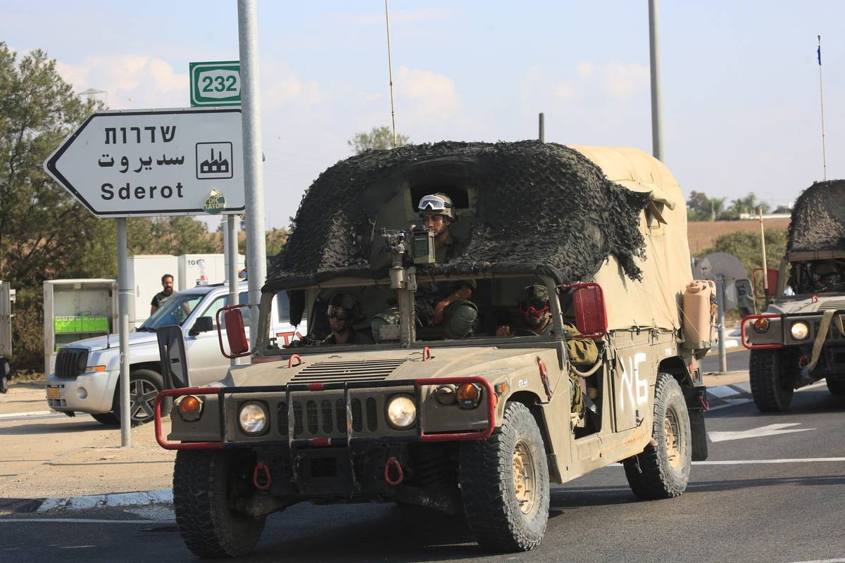 Israeli military mobility on the Gaza border – Middle East Monitor
