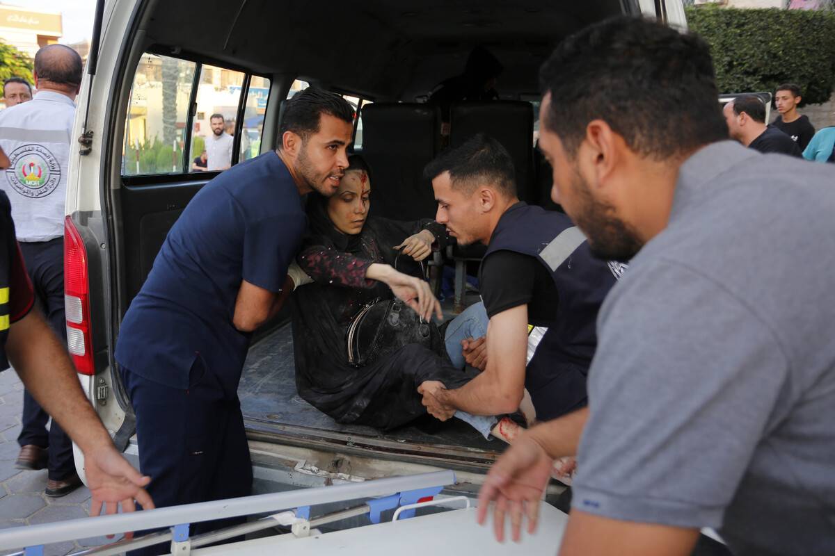 Israeli attacks on Gaza continue on the 10th day – Middle East Monitor