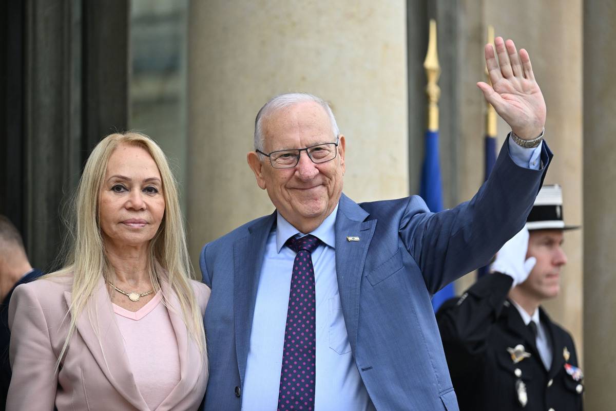 Former Israeli President Reuven Rivlin in Paris – Middle East Monitor
