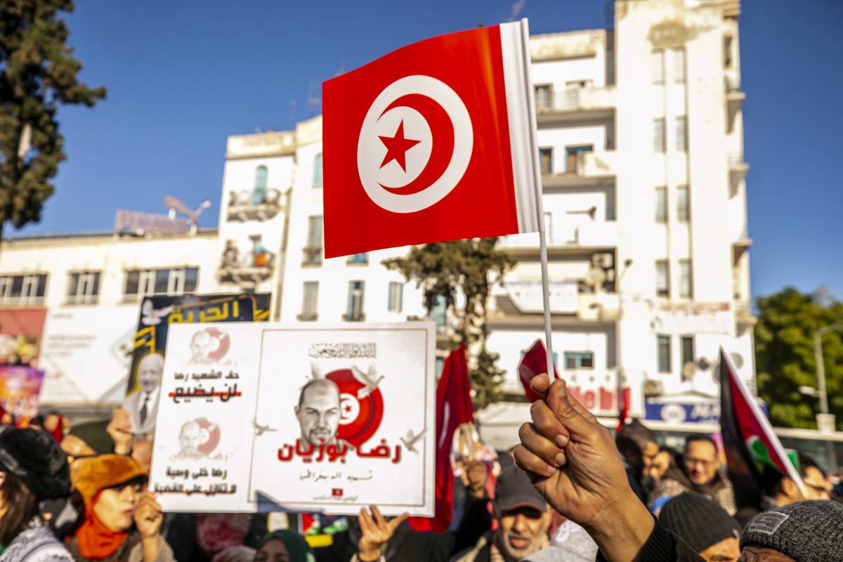 Tunisia marks 13th anniversary of Tunisian Revolution – Middle East Monitor