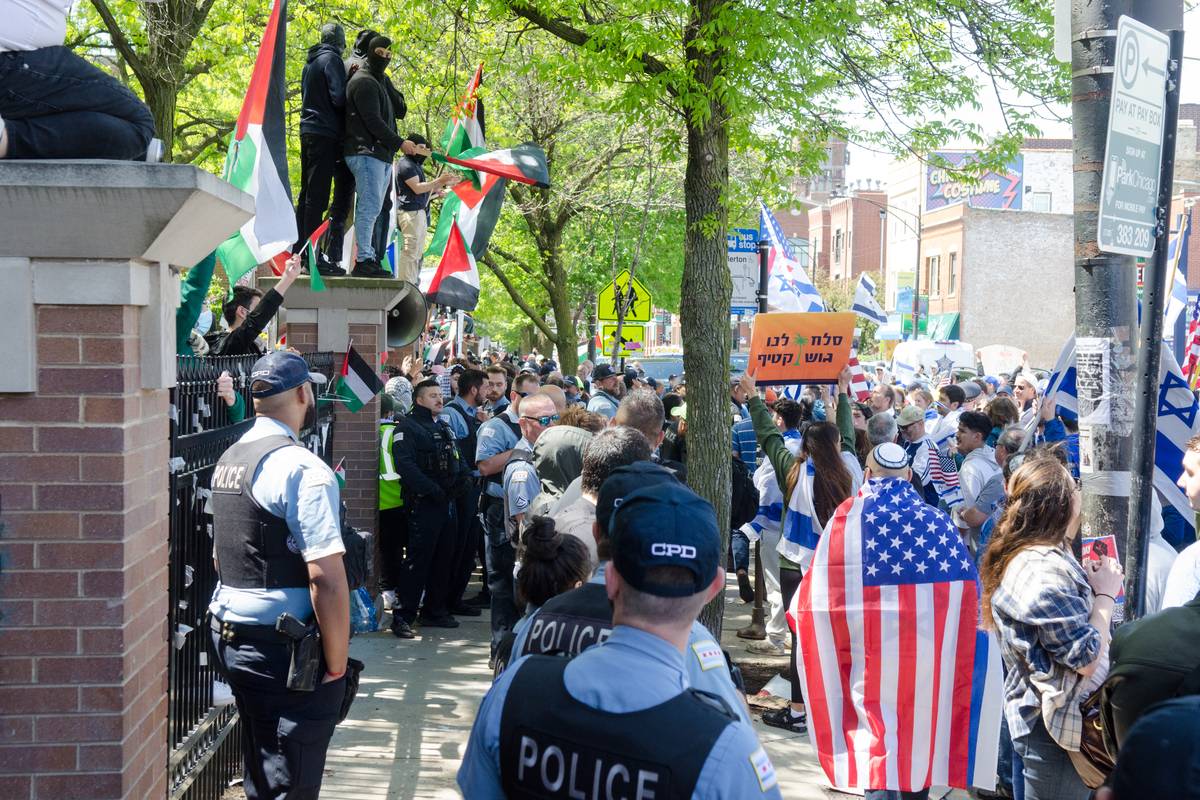 Pro-Palestinian demonstration at DePaul University in Chicago – Middle ...