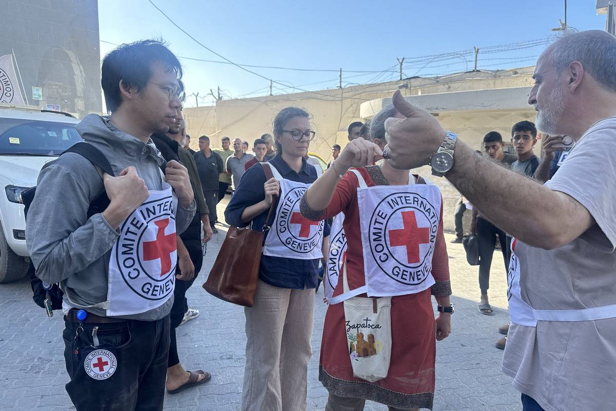 International Red Cross delivers medical supplies to Gaza’s Al-Ahli ...