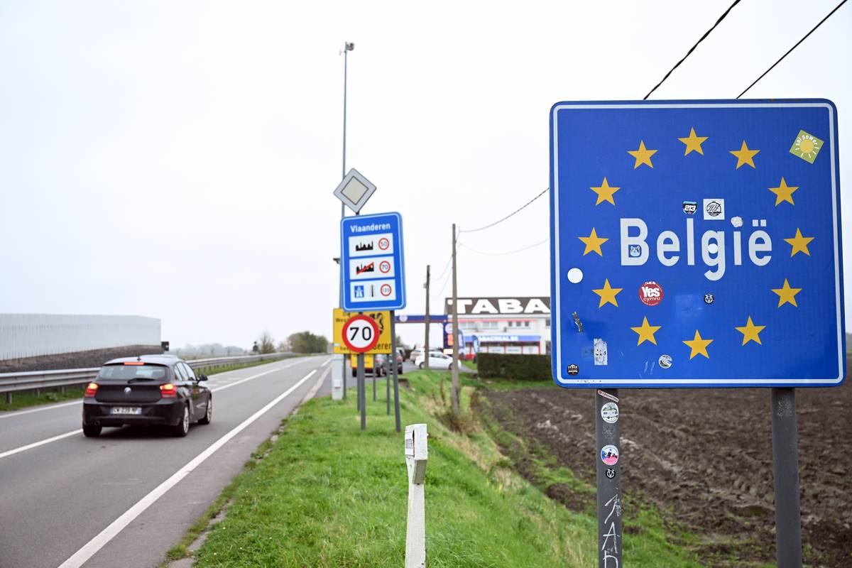 France starts to check Belgium border for security threats – Middle ...