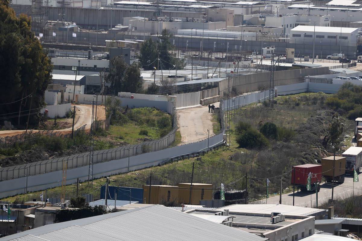 Ofer Prison prepares for the release of Palestinian prisoners – Middle ...