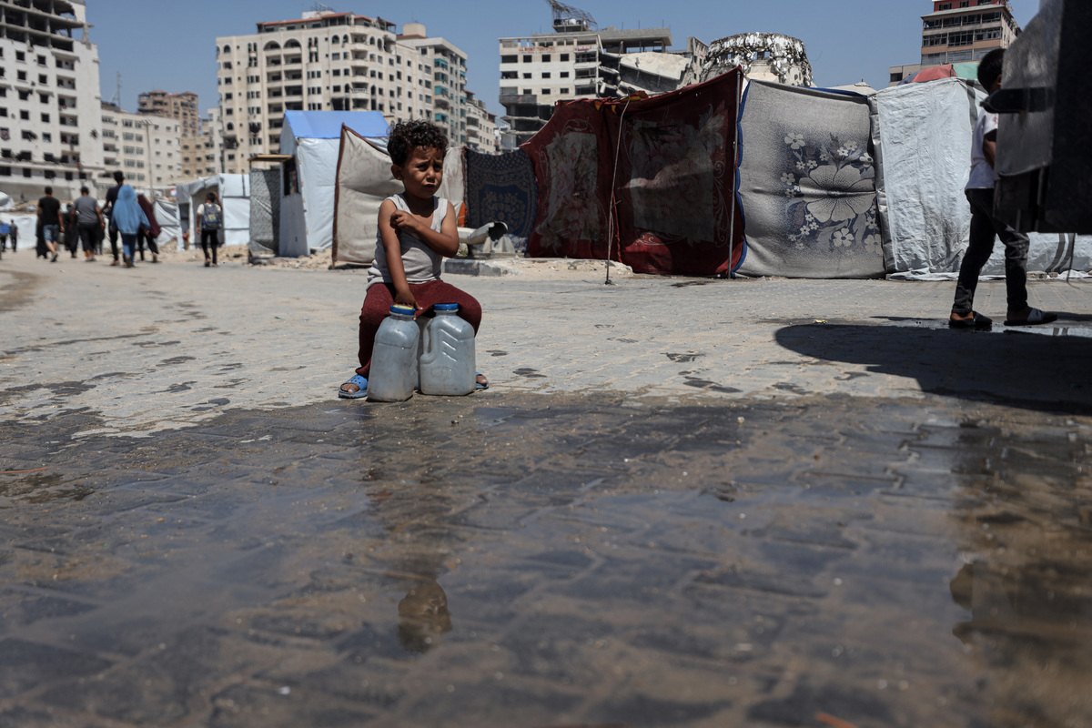 Water distributed to Palestinians in Gaza amid severe shortage – Middle ...