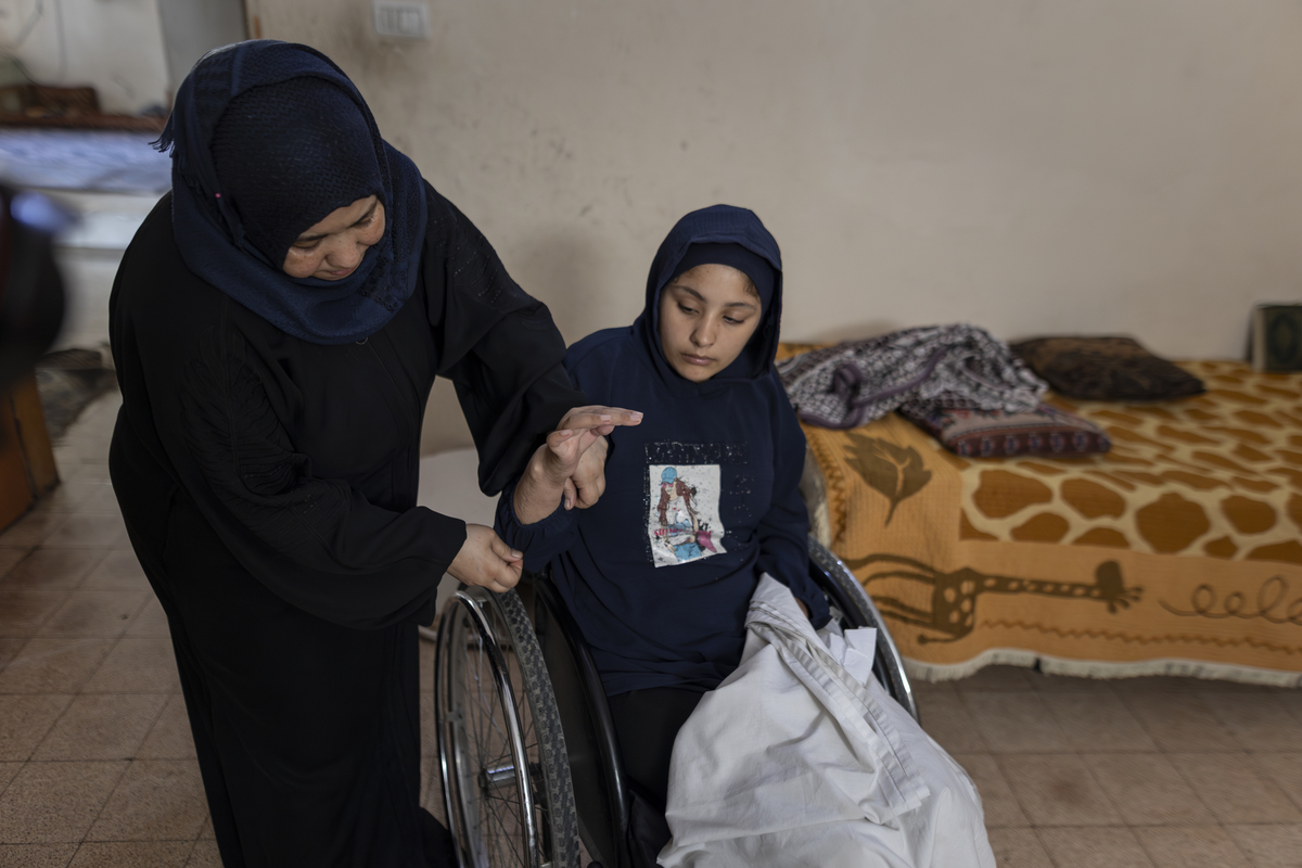 13-year-old Talaa hopes to walk again after Israeli strike in Gaza ...