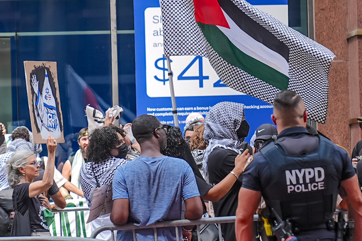 Protest against repression at CUNY in New York – Middle East Monitor