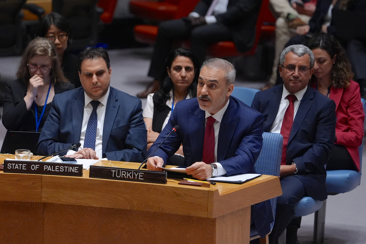 Turkish Foreign Minister: Israeli attacks on Syria ‘deepening the ...