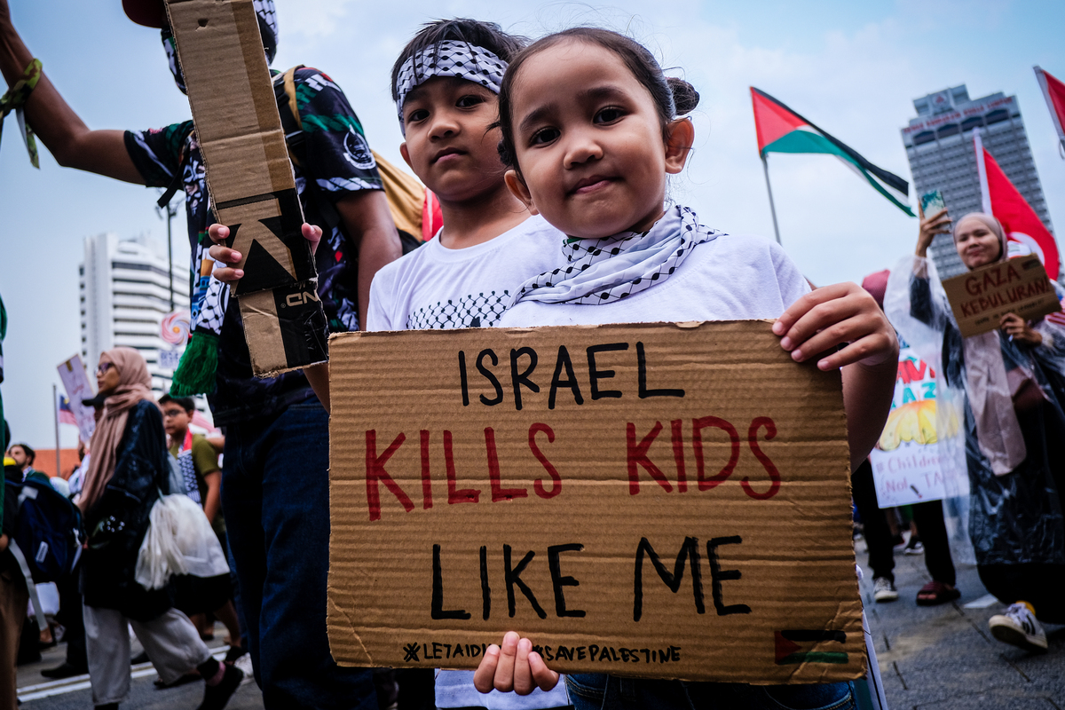 Thousands gather at Dataran Merdeka for “Malaysia Rises for Gaza ...