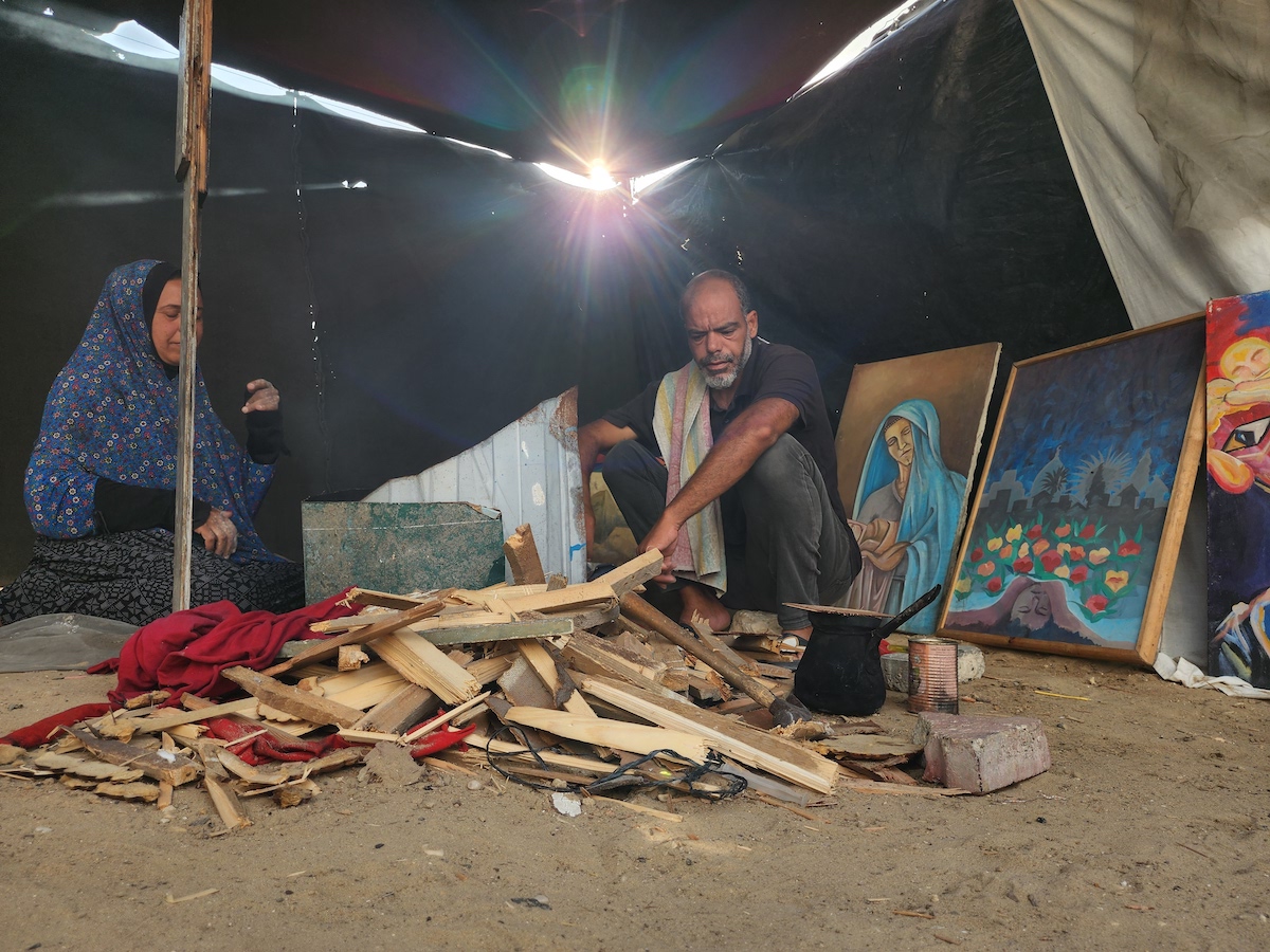 Palestinian artist Taha Abu Ghali destroys his paintings to feed his ...