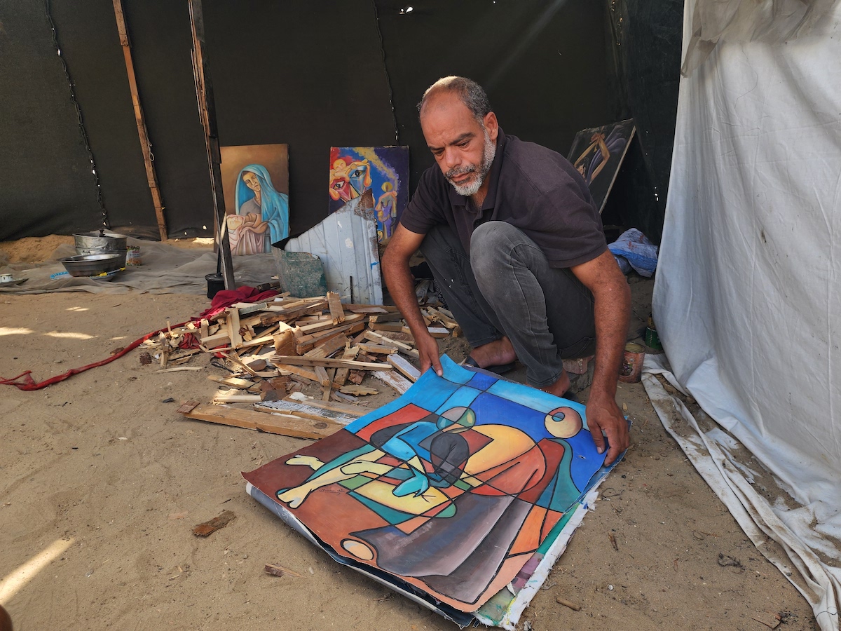 Palestinian artist Taha Abu Ghali destroys his paintings to feed his ...